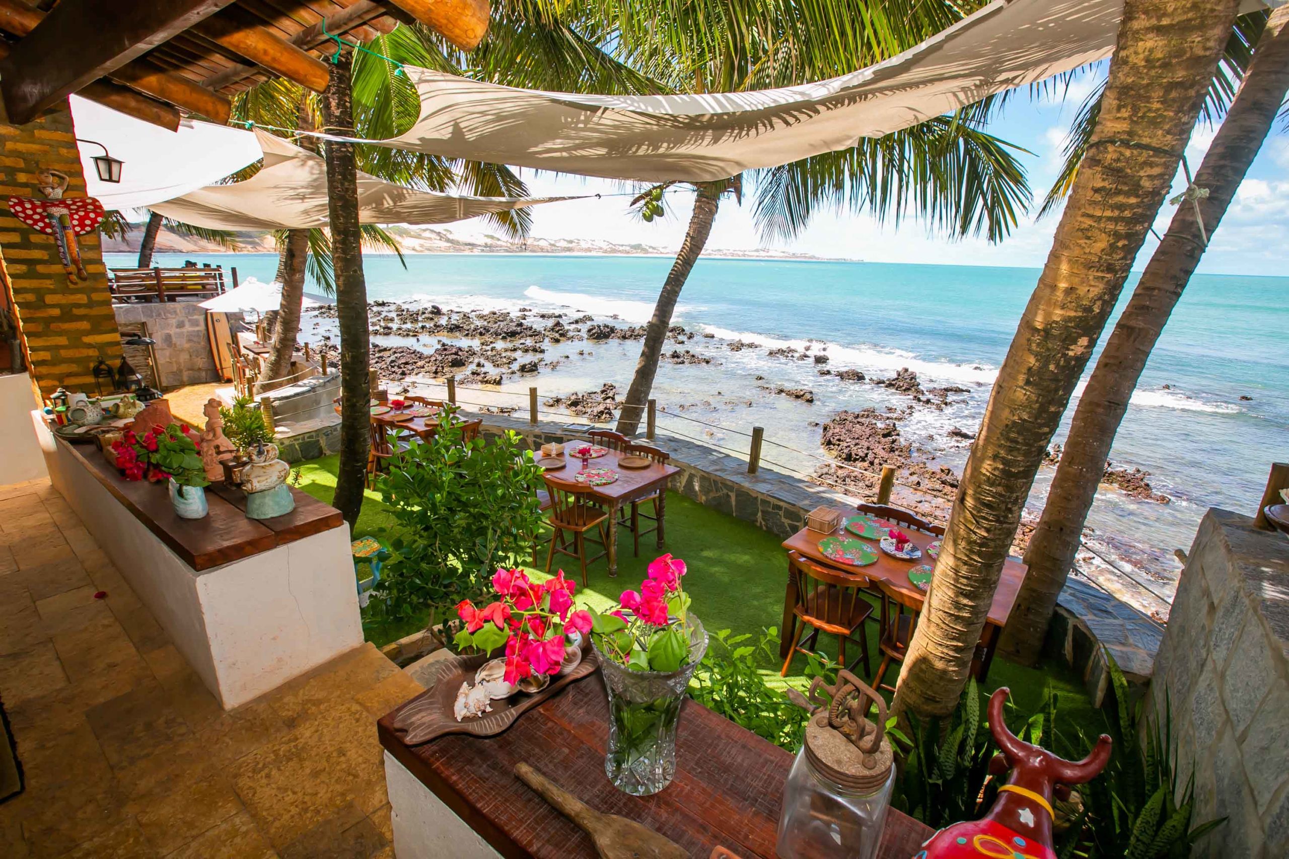 Nakasa une ótimo cardápio, ambiente aconchegante e vista exuberante da ...