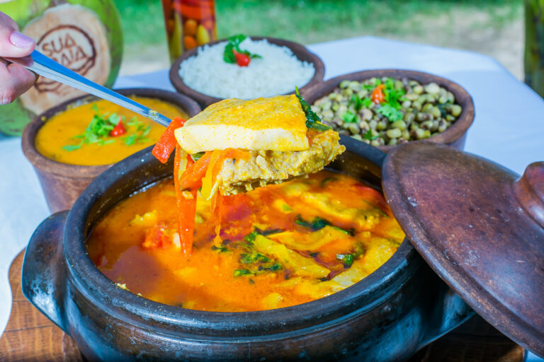 Sua Praia: gastronomia e lazer à beira-mar na Praia de Tabatinga ...